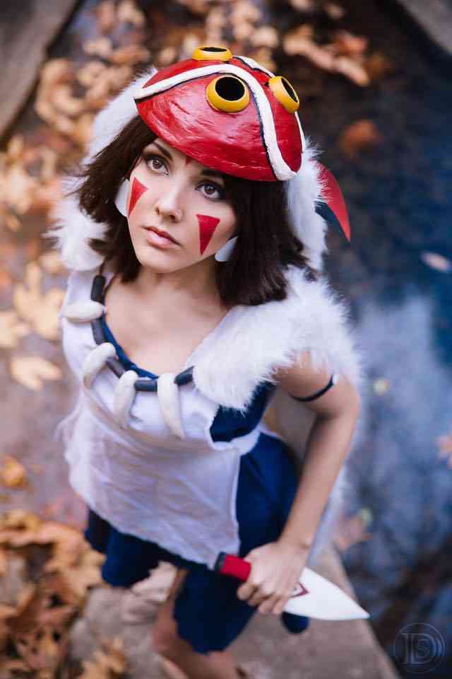Cosplayer Darshelle Stevens is a Stunner and Her Cosplay is Jaw ...