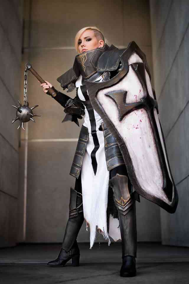 Cosplayer Darshelle Stevens is a Stunner and Her Cosplay is Jaw ...