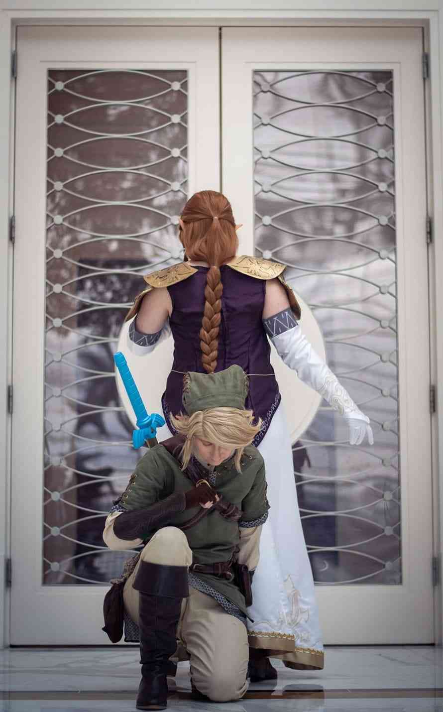 We Celebrate Valentines Day With Some of the Sweetest Cosplay Couples