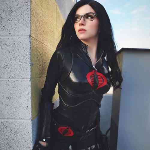 Turn Up The Temperature With The Gorgeous ArmoredHeartCosplay