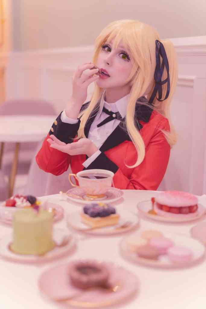 The Beautiful Mangoe Cosplay Feature - Waifus Never Looked So Good