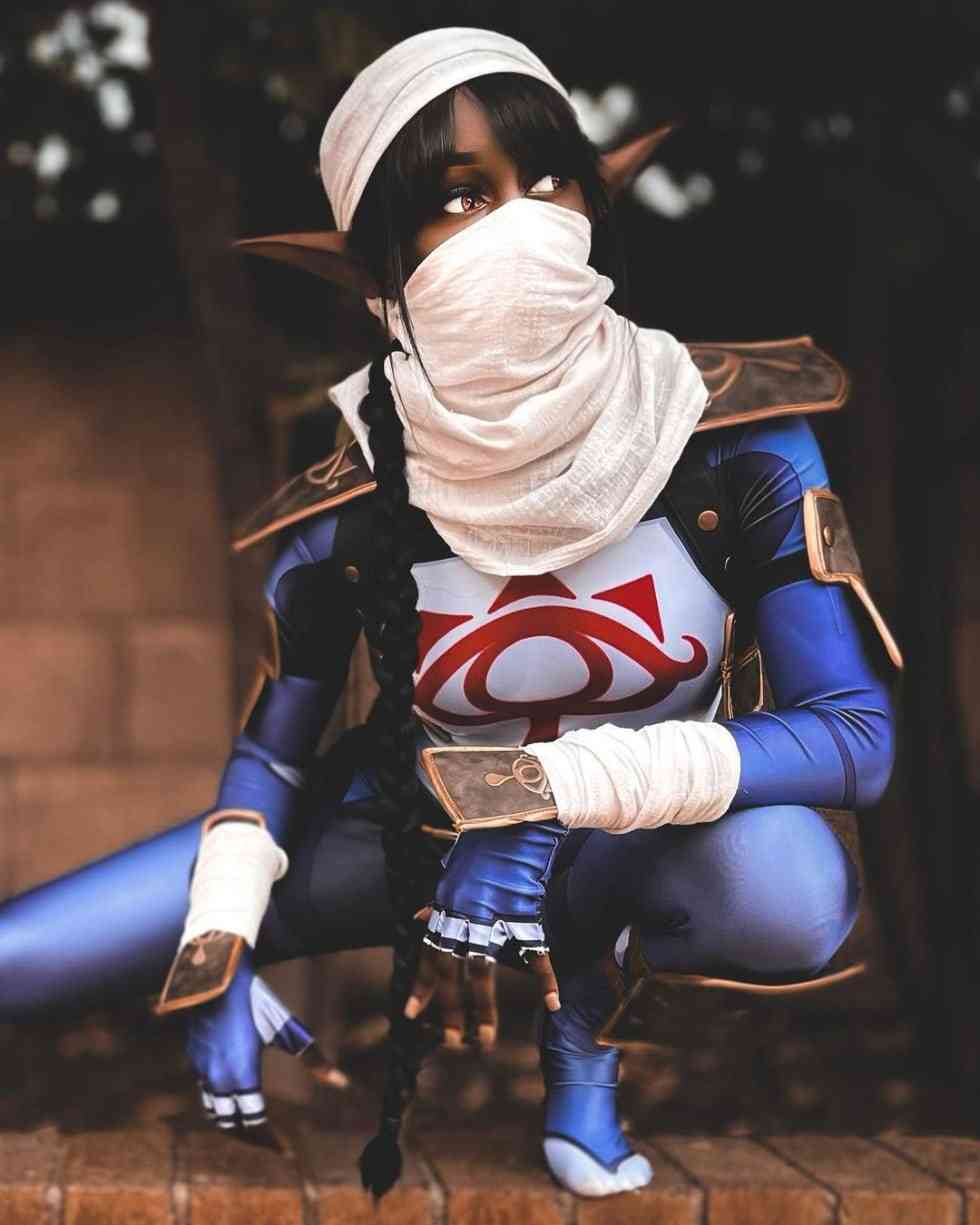 Jahara Jade's Spectacular Cosplay Adds a Shine To These Characters
